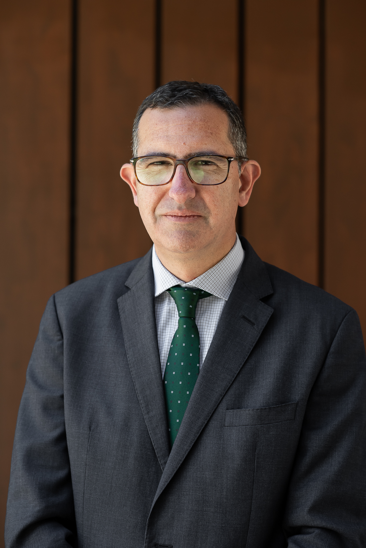 Académico Fernando Londoño se incorpora como Consultor a Estudio Merino ...